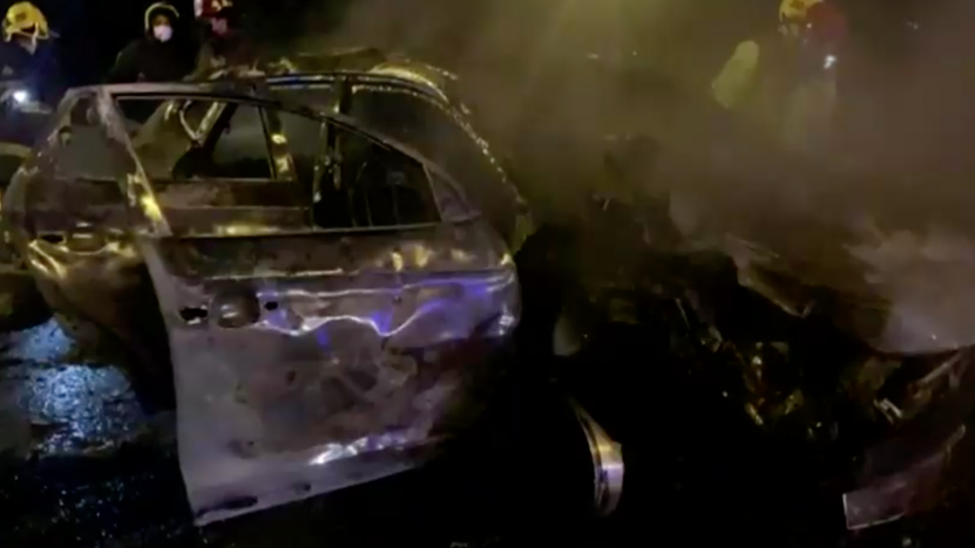 Dos Jóvenes Murieron Buscan A Conductor Que Huyó Del Accidente Sin