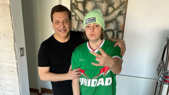 ¡Gran debut! Julio César Rodríguez celebró el lanzamiento musical de su ...