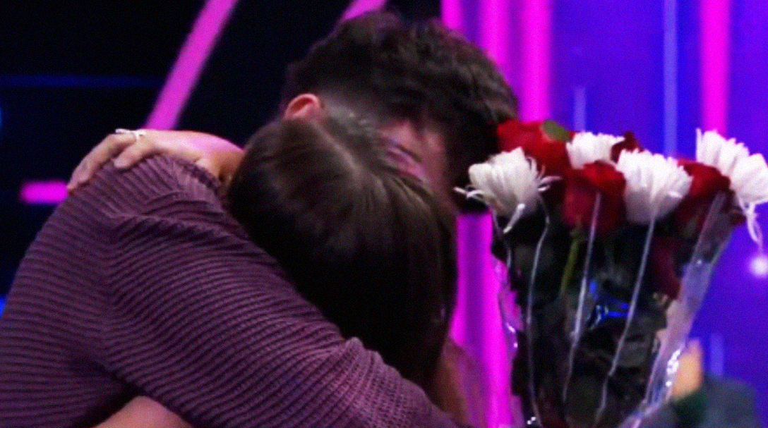 Así fue el romántico reencuentro de Skarleth Labra con su pololo tras ...