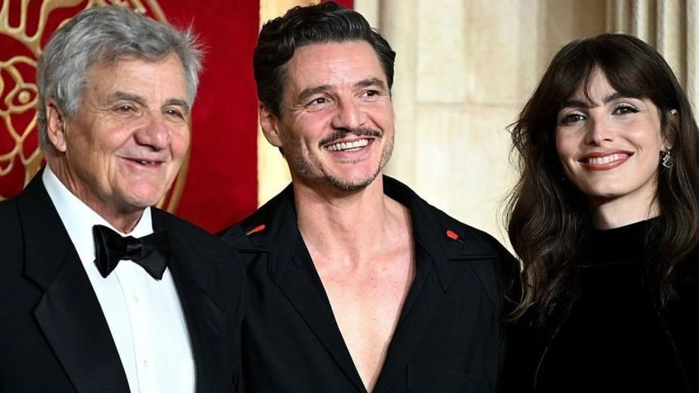 ¡Todo en familia! Pedro Pascal asistió a la premiere de Gladiador II ...