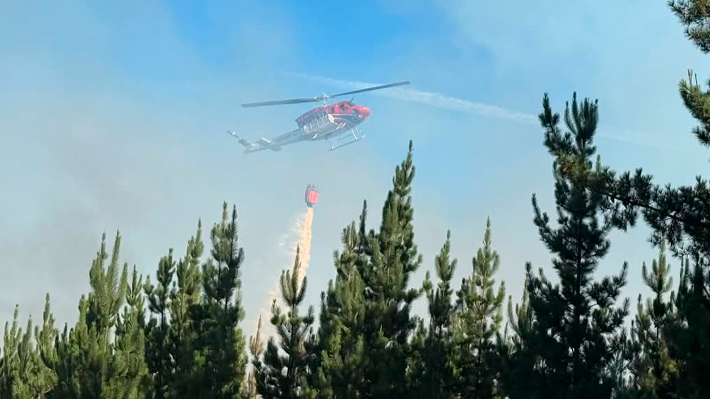 Reportan caída de helicóptero en sector La Capilla: Explosión provocó incendio forestal ...