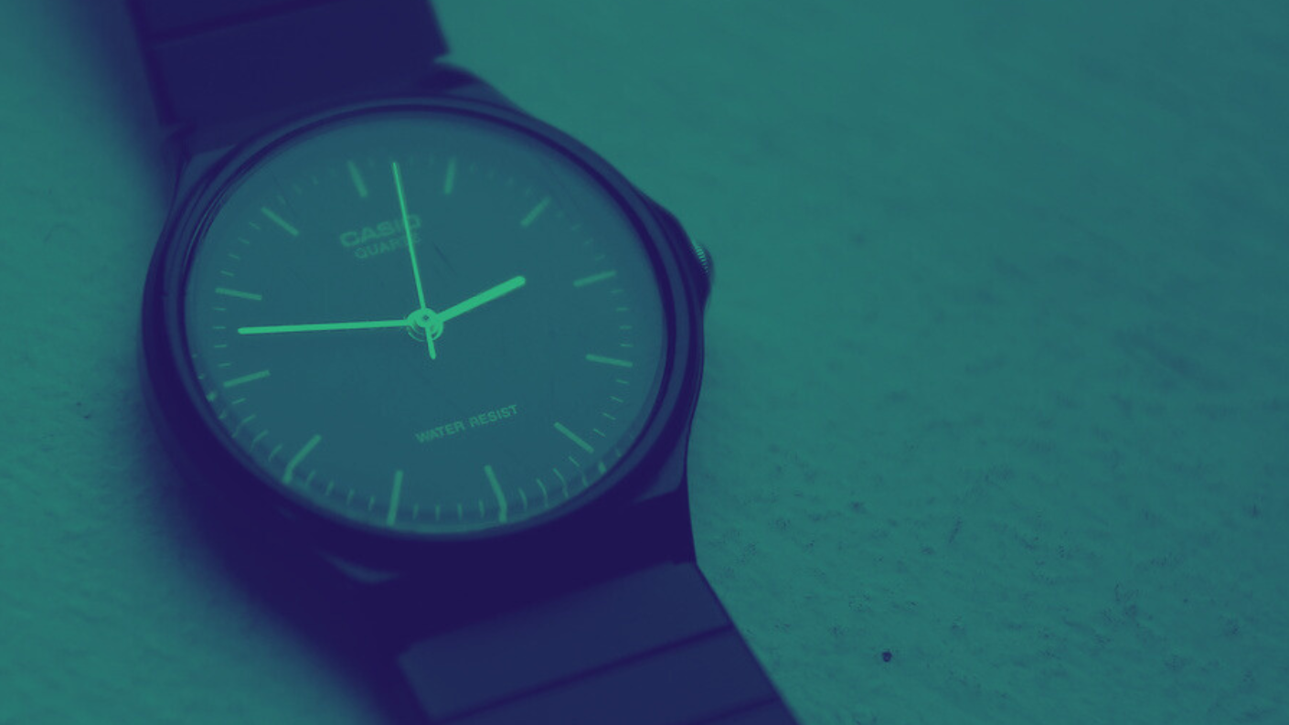 ¿Se atrasa o adelanta el reloj en horario de invierno? Esto debes hacer en el cambio de hora ...