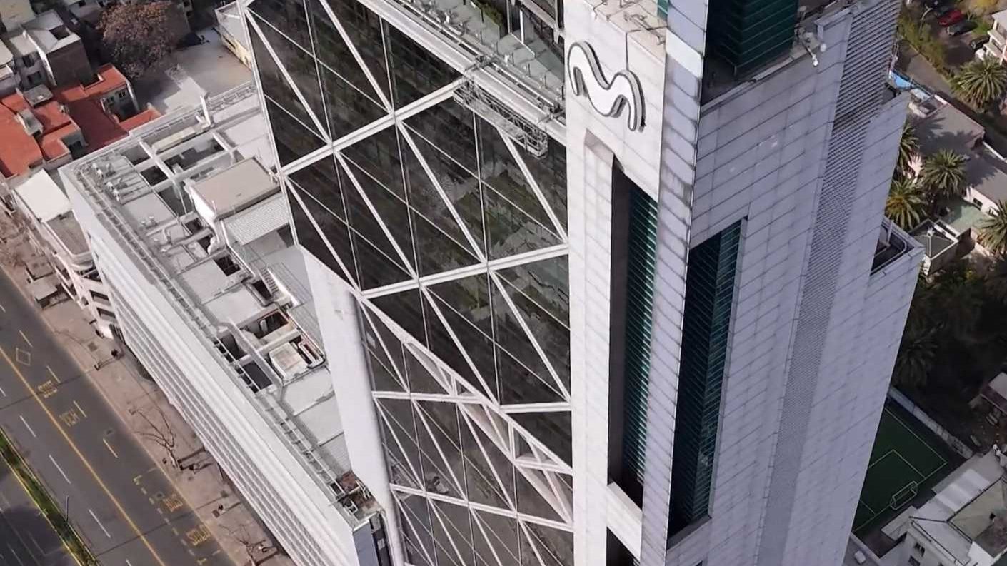 ¿El fin de una era? Telefónica retoma venta de icónico edificio corporativo en Plaza Italia ...